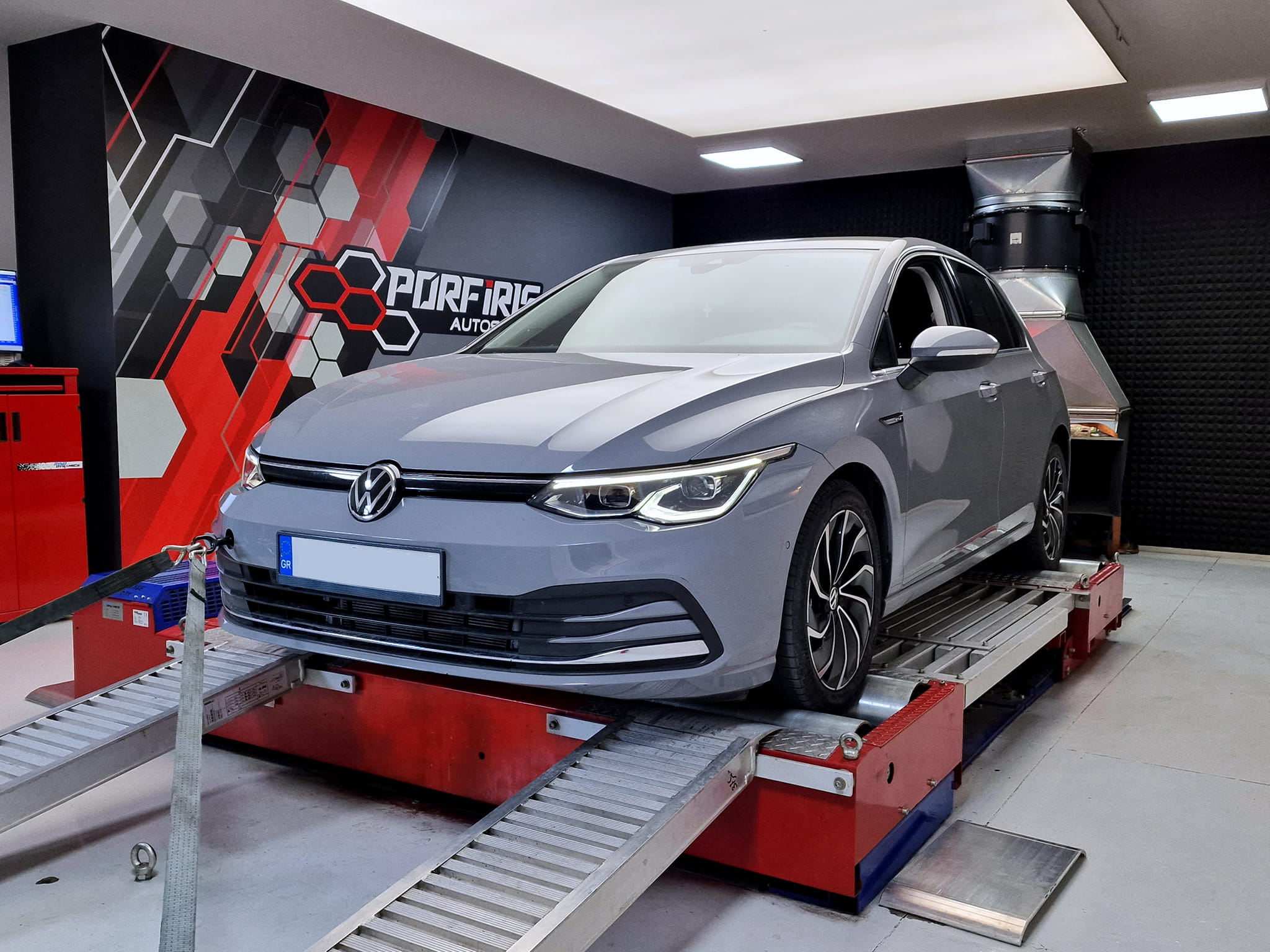 VW Golf VIII 1.5 e-TSI (MY2021) - PORFIRIS